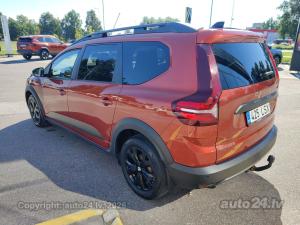 Brown Dacia Jogger 2022 in Tartu, with an engine capacity of 1.00 L and mileage of 109 thousand km for 11900 €, photo 6 on AUTOMOTO.COM.LV