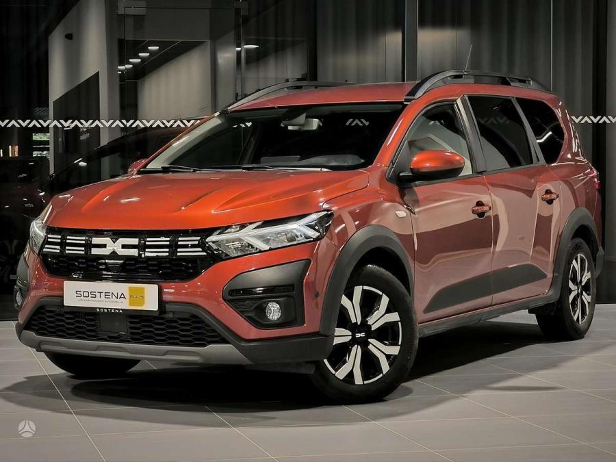 Brūns Dacia Jogger 2023 Kauņa, ar dzinēja tilpumu 1.00 L un nobraukumu 31 tūkst. km par 13500 €, foto 1 vietnē AUTOMOTO.COM.LV