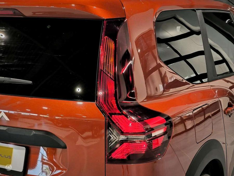 Brūns Dacia Jogger 2023 Kauņa, ar dzinēja tilpumu 1.00 L un nobraukumu 31 tūkst. km par 13500 €, foto 7 vietnē AUTOMOTO.COM.LV