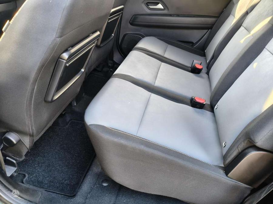Zaļš Dacia Jogger 2023 Kaišiadorys, ar dzinēja tilpumu 1.00 L un nobraukumu 43 tūkst. km par 14999 €, foto 9 vietnē AUTOMOTO.COM.LV