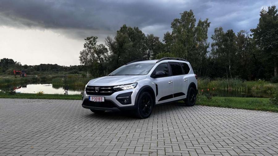 Pelēks Dacia Jogger 2022 Utena, ar dzinēja tilpumu 1.00 L un nobraukumu 271 tūkst. km par 7995 €, foto 1 vietnē AUTOMOTO.COM.LV