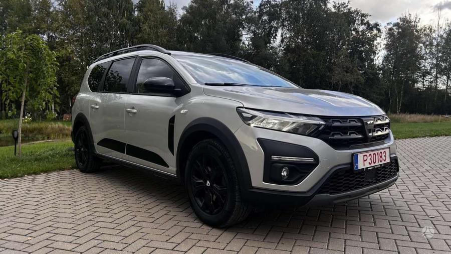 Pelēks Dacia Jogger 2022 Utena, ar dzinēja tilpumu 1.00 L un nobraukumu 271 tūkst. km par 7995 €, foto 8 vietnē AUTOMOTO.COM.LV