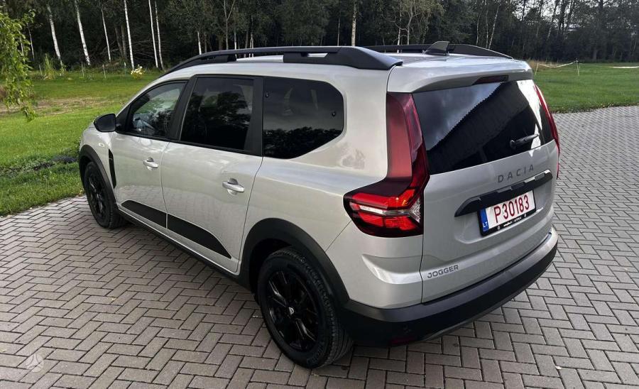 Pelēks Dacia Jogger 2022 Utena, ar dzinēja tilpumu 1.00 L un nobraukumu 271 tūkst. km par 7995 €, foto 16 vietnē AUTOMOTO.COM.LV