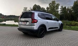 Pelēks Dacia Jogger 2022 Utena, ar dzinēja tilpumu 1.00 L un nobraukumu 271 tūkst. km par 7995 €, foto 18 vietnē AUTOMOTO.COM.LV