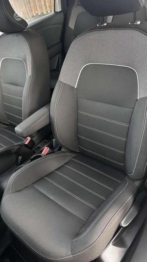 Pelēks Dacia Jogger 2022 Utena, ar dzinēja tilpumu 1.00 L un nobraukumu 271 tūkst. km par 7995 €, foto 28 vietnē AUTOMOTO.COM.LV