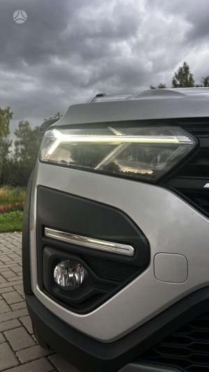 Pelēks Dacia Jogger 2022 Utena, ar dzinēja tilpumu 1.00 L un nobraukumu 271 tūkst. km par 7995 €, foto 34 vietnē AUTOMOTO.COM.LV