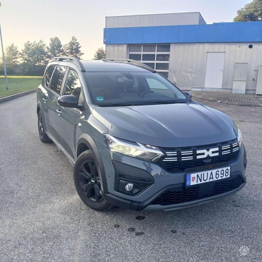 Pelēks Dacia Jogger 2023 Viļņa, ar dzinēja tilpumu 1.00 L un nobraukumu 119 tūkst. km par 10800 €, foto 1 vietnē AUTOMOTO.COM.LV