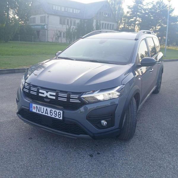 Pelēks Dacia Jogger 2023 Viļņa, ar dzinēja tilpumu 1.00 L un nobraukumu 119 tūkst. km par 10800 €, foto 3 vietnē AUTOMOTO.COM.LV