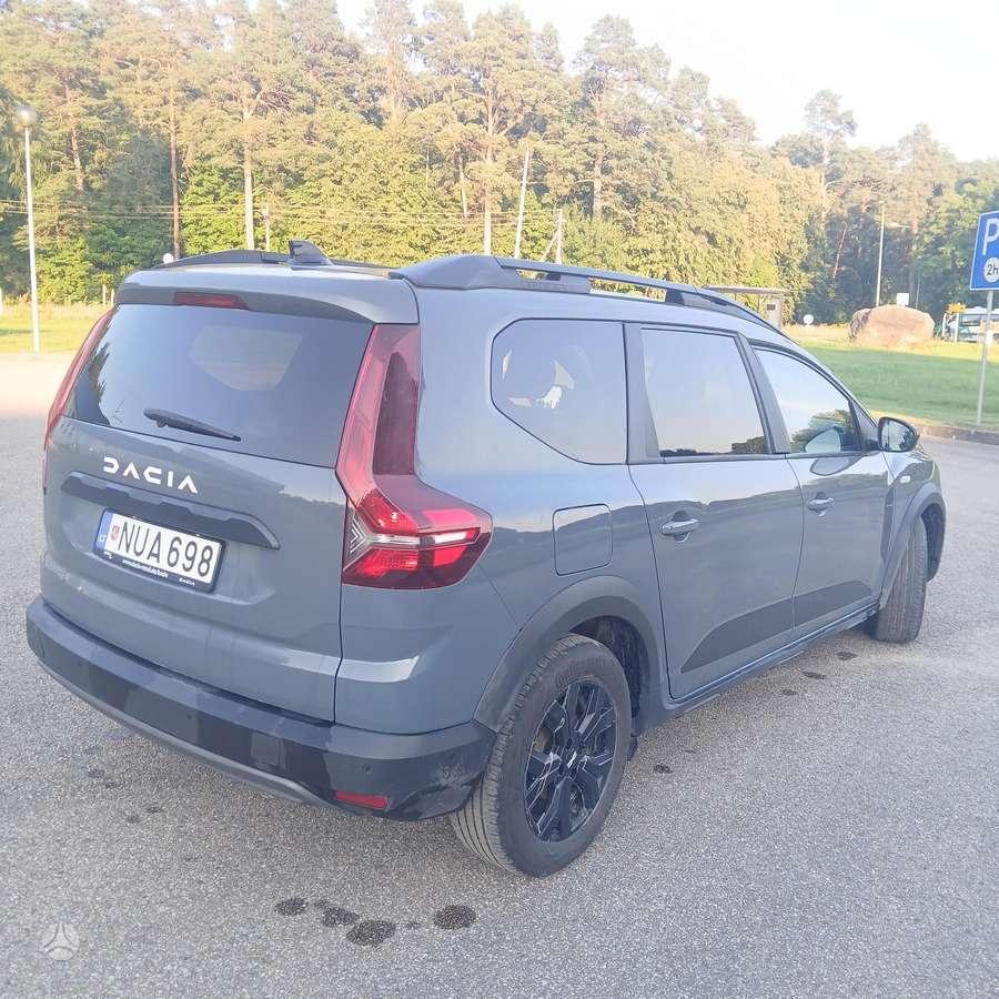 Pelēks Dacia Jogger 2023 Viļņa, ar dzinēja tilpumu 1.00 L un nobraukumu 119 tūkst. km par 10800 €, foto 7 vietnē AUTOMOTO.COM.LV