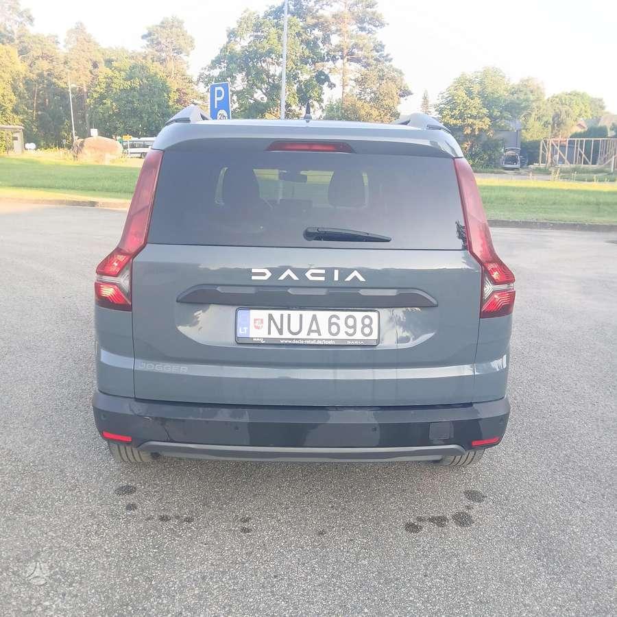 Pelēks Dacia Jogger 2023 Viļņa, ar dzinēja tilpumu 1.00 L un nobraukumu 119 tūkst. km par 10800 €, foto 8 vietnē AUTOMOTO.COM.LV