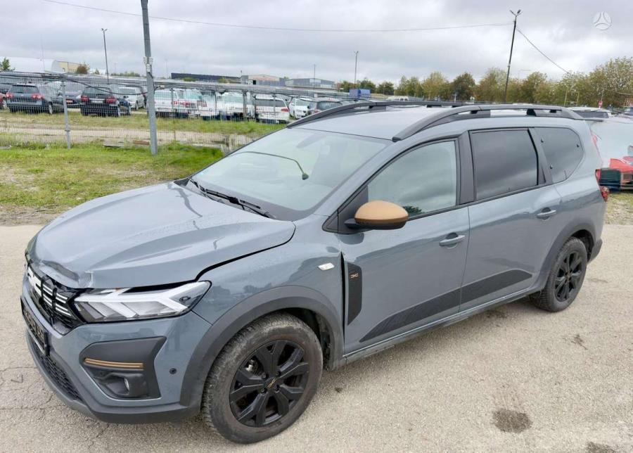 Pelēks Dacia Jogger 2023 Šauļi, ar dzinēja tilpumu 1.60 L un nobraukumu 22 tūkst. km par 14450 €, foto 8 vietnē AUTOMOTO.COM.LV