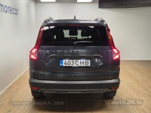 Pelēks Dacia Jogger 2022 Tallina, ar dzinēja tilpumu 1.00 L un nobraukumu 32 tūkst. km par 14300 €, foto 6 vietnē AUTOMOTO.COM.LV