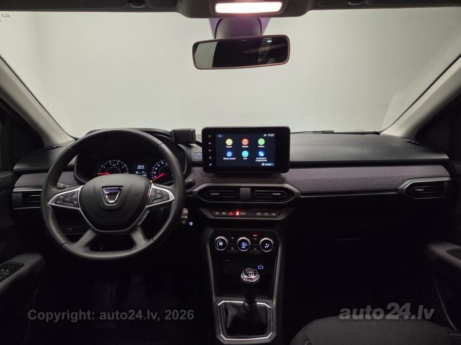 Pelēks Dacia Jogger 2022 Tallina, ar dzinēja tilpumu 1.00 L un nobraukumu 32 tūkst. km par 14300 €, foto 9 vietnē AUTOMOTO.COM.LV