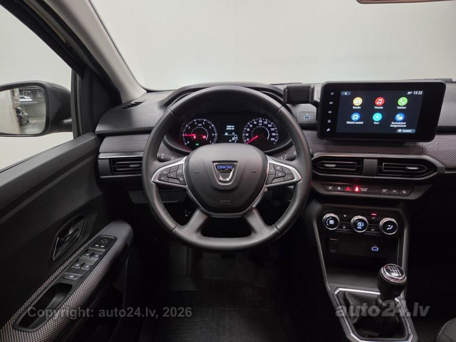 Pelēks Dacia Jogger 2022 Tallina, ar dzinēja tilpumu 1.00 L un nobraukumu 32 tūkst. km par 14300 €, foto 14 vietnē AUTOMOTO.COM.LV