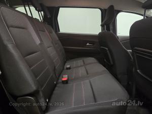 Pelēks Dacia Jogger 2022 Tallina, ar dzinēja tilpumu 1.00 L un nobraukumu 32 tūkst. km par 14300 €, foto 19 vietnē AUTOMOTO.COM.LV