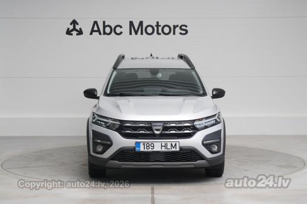 Grey Dacia Jogger 2022 in Tallinn, with an engine capacity of 1.00 L and mileage of 112 thousand km for 12490 €, photo 3 on AUTOMOTO.COM.LV
