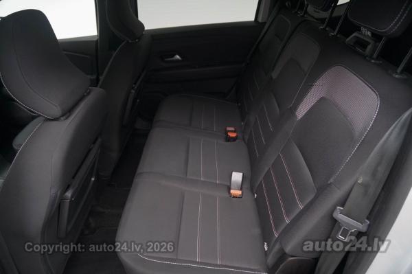 Grey Dacia Jogger 2022 in Tallinn, with an engine capacity of 1.00 L and mileage of 112 thousand km for 12490 €, photo 11 on AUTOMOTO.COM.LV