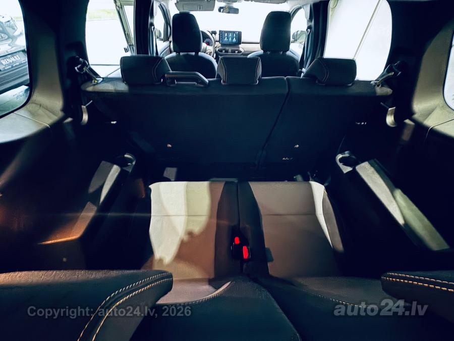 Grey Dacia Jogger 2023 in Parnu, with an engine capacity of 1.00 L and mileage of 64 thousand km for 16900 €, photo 21 on AUTOMOTO.COM.LV