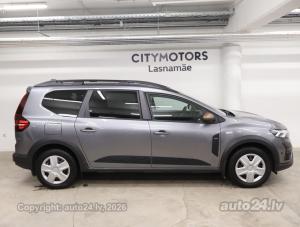 Grey Dacia Jogger 2025 in Tallinn, with an engine capacity of 1.00 L and mileage of 6 thousand km for 17900 €, photo 5 on AUTOMOTO.COM.LV