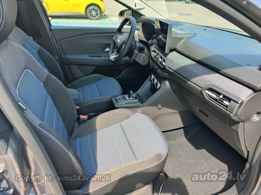 Серый Дачия Jogger 2026 в Тарту, объемом двигателя 1.80 л и пробегом 11 тыс. км за 25200 €, фото 14 на AUTOMOTO.COM.LV