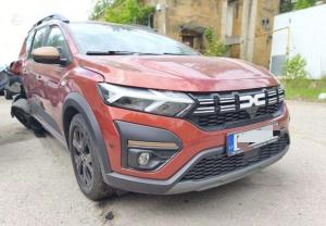 Oranžs Dacia Jogger 2024 Rīga, ar dzinēja tilpumu 1.00 L un nobraukumu 117 tūkst. km par 5300 €, foto 3 vietnē AUTOMOTO.COM.LV