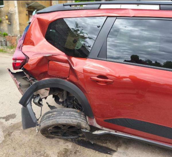 Oranžs Dacia Jogger 2024 Rīga, ar dzinēja tilpumu 1.00 L un nobraukumu 117 tūkst. km par 5300 €, foto 11 vietnē AUTOMOTO.COM.LV