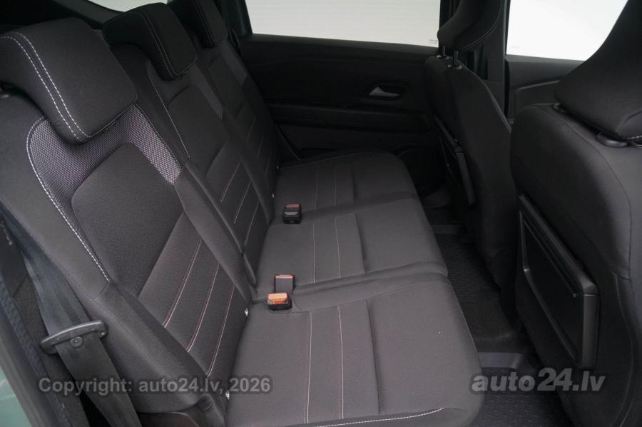 Dacia Jogger 2022 Tallina, ar dzinēja tilpumu 1.00 L un nobraukumu 69 tūkst. km par 14990 €, foto 13 vietnē AUTOMOTO.COM.LV