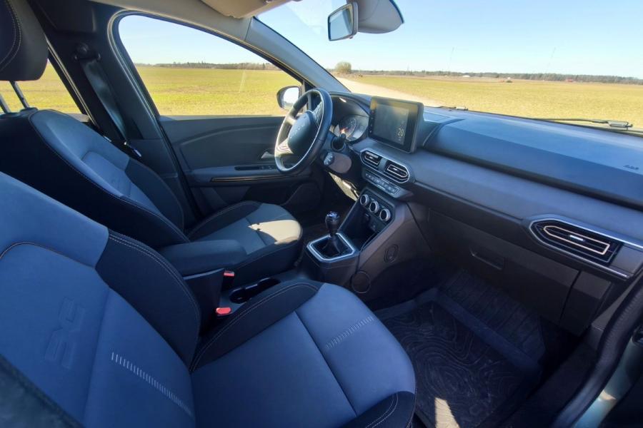 Dacia Jogger 2023 in Tallinn, with an engine capacity of 1.00 L and mileage of 81 thousand km for 15400 €, photo 15 on AUTOMOTO.COM.LV