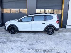 White Dacia Jogger 2024 in Vilnius, with an engine capacity of 1.00 L and mileage of 55 thousand km for 14800 €, photo 3 on AUTOMOTO.COM.LV