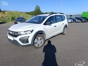 Белый Дачия Jogger 2023 в Авиженяй, объемом двигателя 1.00 л и пробегом 96 тыс. км за 10900 €, фото  на AUTOMOTO.COM.LV