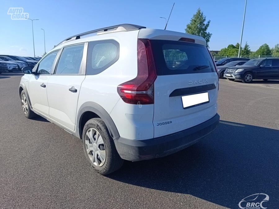 Balts Dacia Jogger 2023 Avižieniai, ar dzinēja tilpumu 1.00 L un nobraukumu 96 tūkst. km par 10900 €, foto 4 vietnē AUTOMOTO.COM.LV