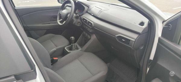 Balts Dacia Jogger 2024 Viļņa, ar dzinēja tilpumu 1.00 L un nobraukumu 88 tūkst. km par 10500 €, foto 10 vietnē AUTOMOTO.COM.LV