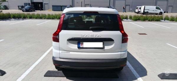 Balts Dacia Jogger 2024 Viļņa, ar dzinēja tilpumu 1.00 L un nobraukumu 90 tūkst. km par 10200 €, foto 7 vietnē AUTOMOTO.COM.LV