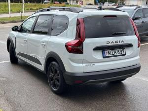 Белый Дачия Jogger 2024 в Шяуляй, объемом двигателя 1.00 л и пробегом 88 тыс. км за 14900 €, фото 5 на AUTOMOTO.COM.LV