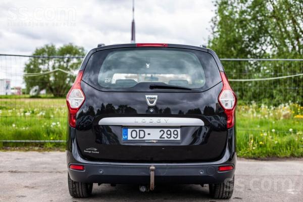 Melns Dacia Lodgy 2014 Rīga, ar dzinēja tilpumu 1.50 L un nobraukumu 174 tūkst. km par 6690 €, foto 8 vietnē AUTOMOTO.COM.LV