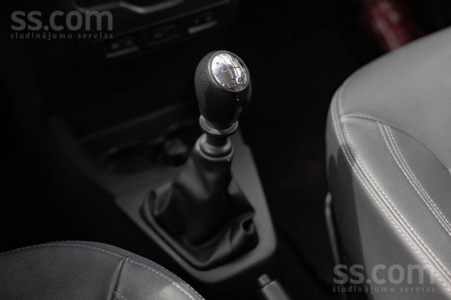 Black Dacia Lodgy 2014 in Riga, with an engine capacity of 1.50 L and mileage of 174 thousand km for 6690 €, photo 27 on AUTOMOTO.COM.LV