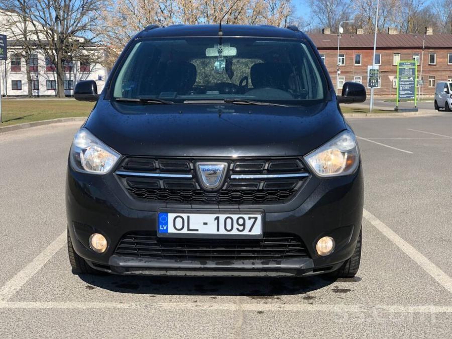 Black Dacia Lodgy 2019 in Riga, with an engine capacity of 1.60 L and mileage of 158 thousand km for 5800 €, photo 3 on AUTOMOTO.COM.LV