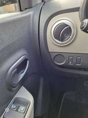 Black Dacia Lodgy 2014 in Ukmerge, with an engine capacity of 1.20 L and mileage of 200 thousand km for 3500 €, photo 10 on AUTOMOTO.COM.LV