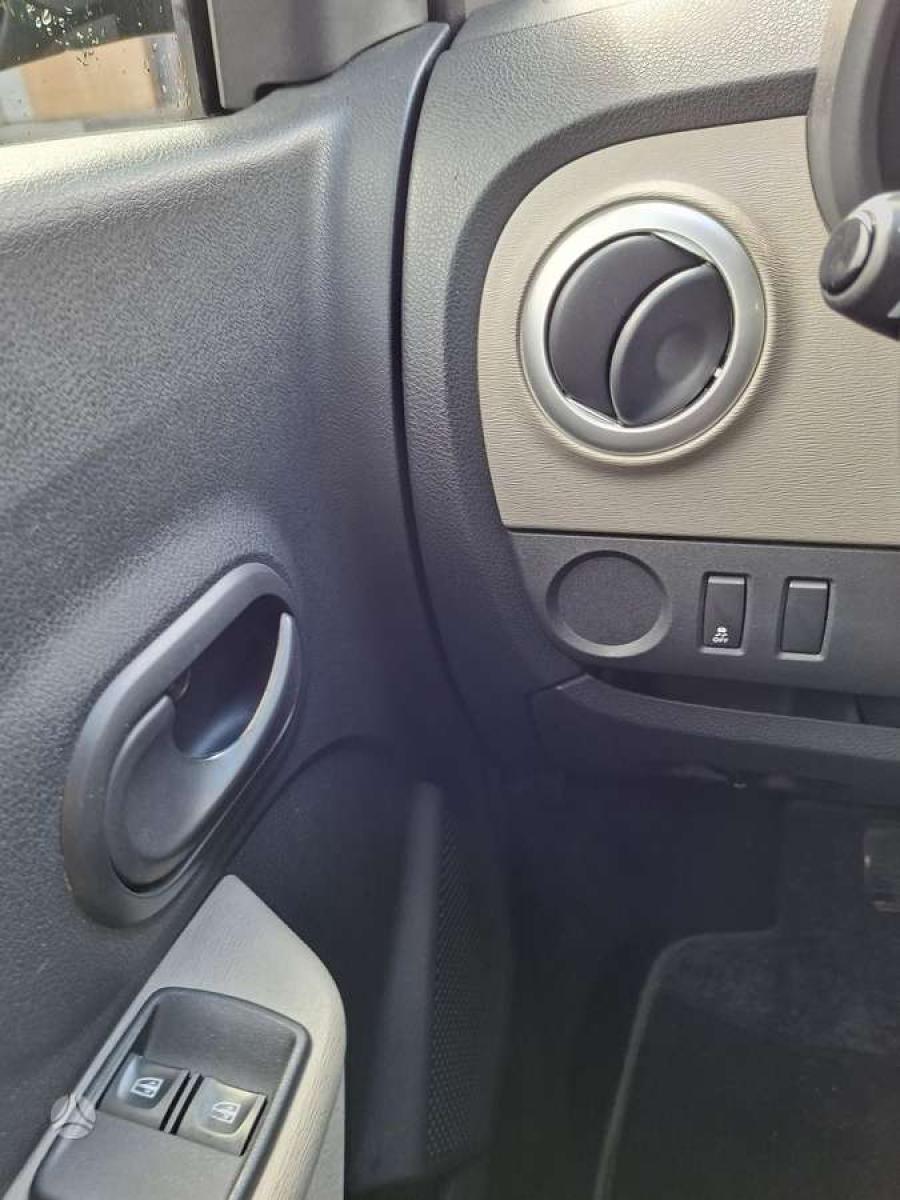 Black Dacia Lodgy 2014 in Ukmerge, with an engine capacity of 1.20 L and mileage of 200 thousand km for 3500 €, photo 10 on AUTOMOTO.COM.LV