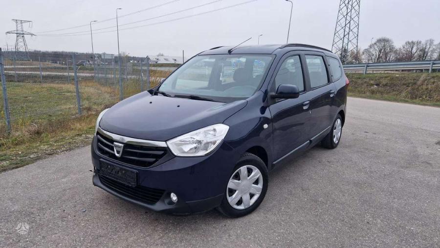 Blue Dacia Lodgy 2015 in Marijampole, with an engine capacity of 1.46 L and mileage of 207 thousand km for 4650 €, photo 1 on AUTOMOTO.COM.LV