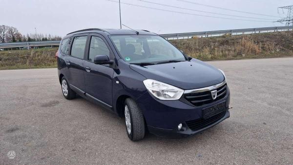 Blue Dacia Lodgy 2015 in Marijampole, with an engine capacity of 1.46 L and mileage of 207 thousand km for 4650 €, photo 3 on AUTOMOTO.COM.LV