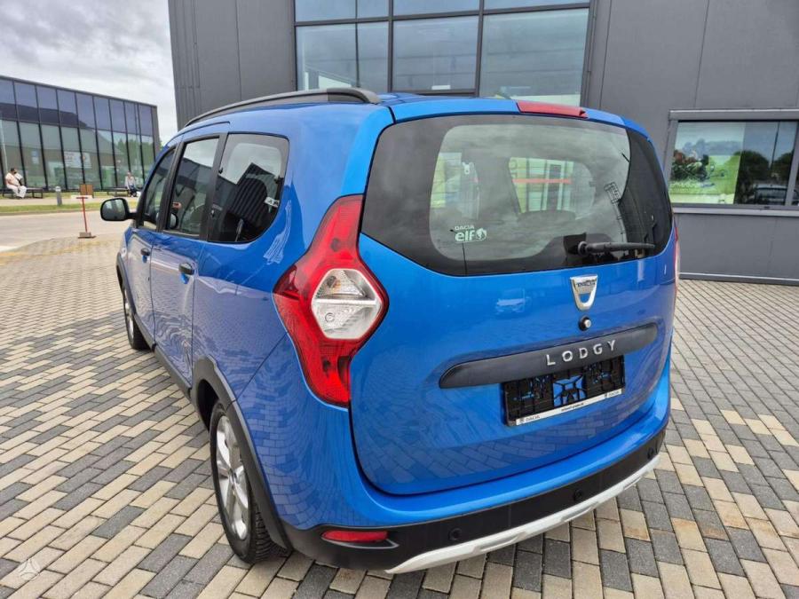 Zils Dacia Lodgy 2015 Šauļi, ar dzinēja tilpumu 1.20 L un nobraukumu 128 tūkst. km par 5950 €, foto 12 vietnē AUTOMOTO.COM.LV