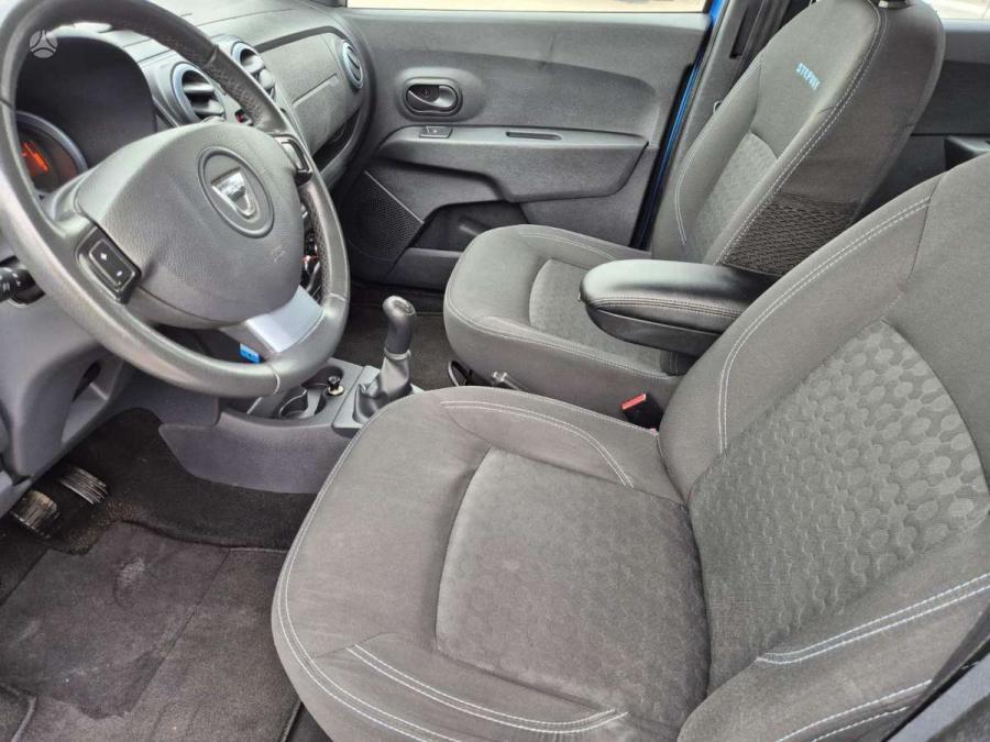 Zils Dacia Lodgy 2015 Šauļi, ar dzinēja tilpumu 1.20 L un nobraukumu 128 tūkst. km par 5950 €, foto 14 vietnē AUTOMOTO.COM.LV