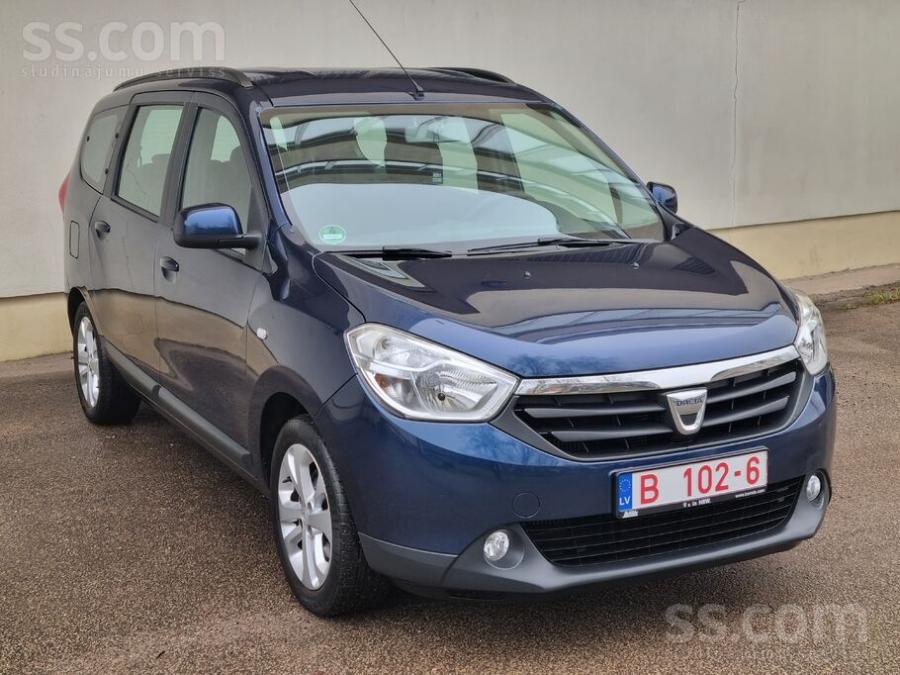 Blue Dacia Lodgy 2016 in Ogre, with an engine capacity of 1.20 L and mileage of 141 thousand km for 5950 €, photo 3 on AUTOMOTO.COM.LV
