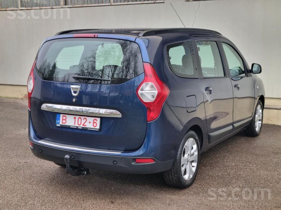 Blue Dacia Lodgy 2016 in Ogre, with an engine capacity of 1.20 L and mileage of 141 thousand km for 5950 €, photo 8 on AUTOMOTO.COM.LV