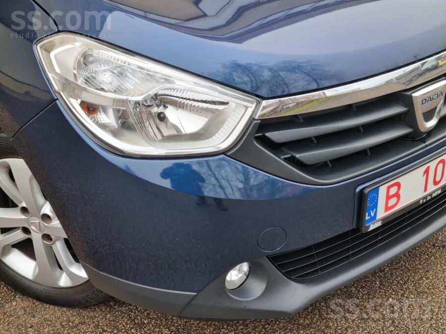 Blue Dacia Lodgy 2016 in Ogre, with an engine capacity of 1.20 L and mileage of 141 thousand km for 5950 €, photo 30 on AUTOMOTO.COM.LV