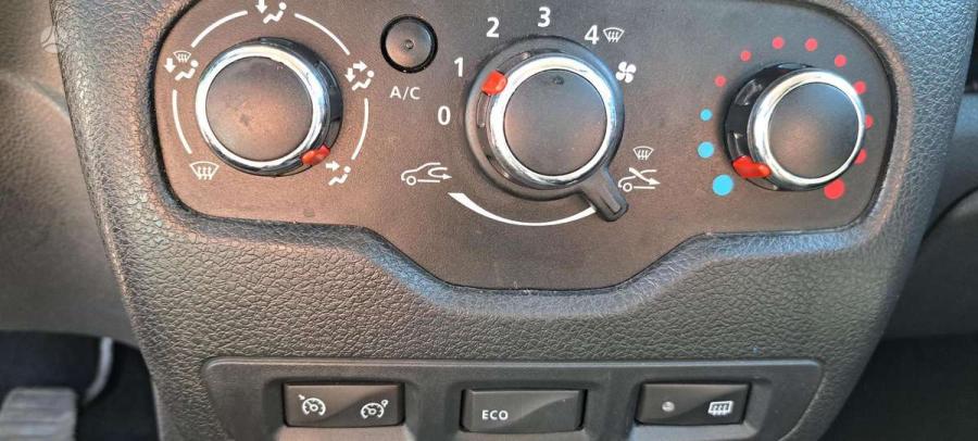 Zils Dacia Lodgy 2016 Kauņa, ar dzinēja tilpumu 1.20 L un nobraukumu 172 tūkst. km par 4300 €, foto 8 vietnē AUTOMOTO.COM.LV