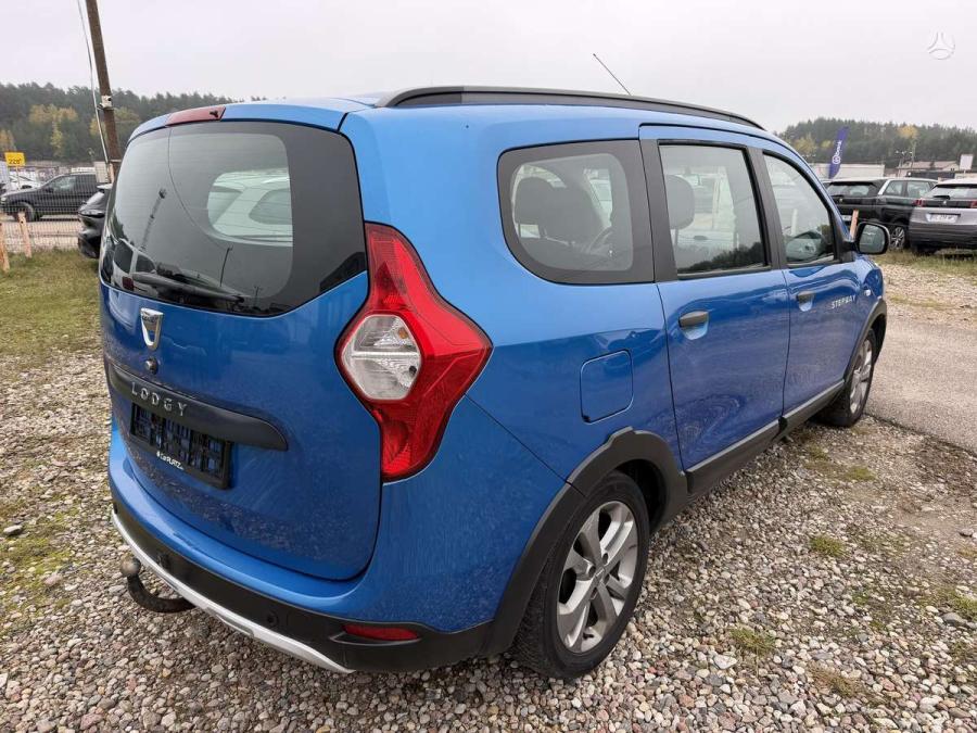 Zils Dacia Lodgy 2016 Viļņa, ar dzinēja tilpumu 1.46 L un nobraukumu 251 tūkst. km par 5290 €, foto 5 vietnē AUTOMOTO.COM.LV