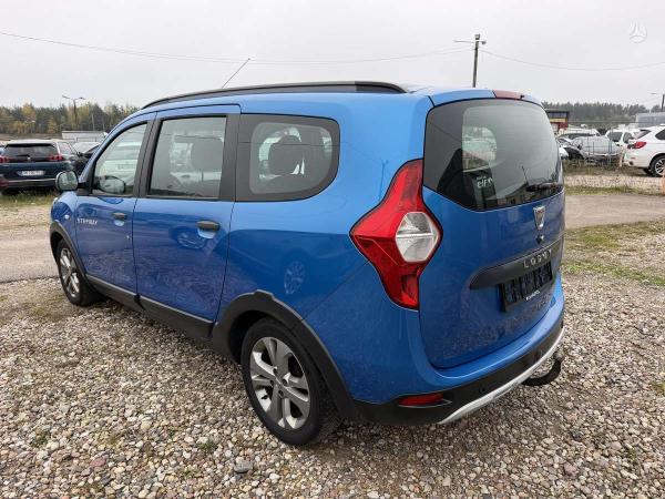 Zils Dacia Lodgy 2016 Viļņa, ar dzinēja tilpumu 1.46 L un nobraukumu 251 tūkst. km par 5290 €, foto 7 vietnē AUTOMOTO.COM.LV