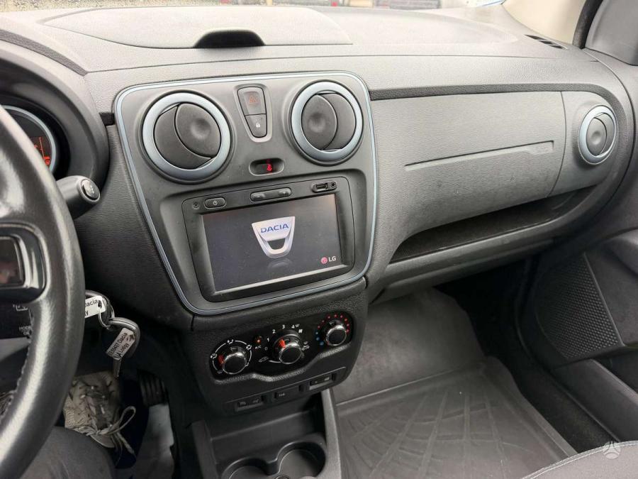 Zils Dacia Lodgy 2016 Viļņa, ar dzinēja tilpumu 1.46 L un nobraukumu 251 tūkst. km par 5290 €, foto 12 vietnē AUTOMOTO.COM.LV